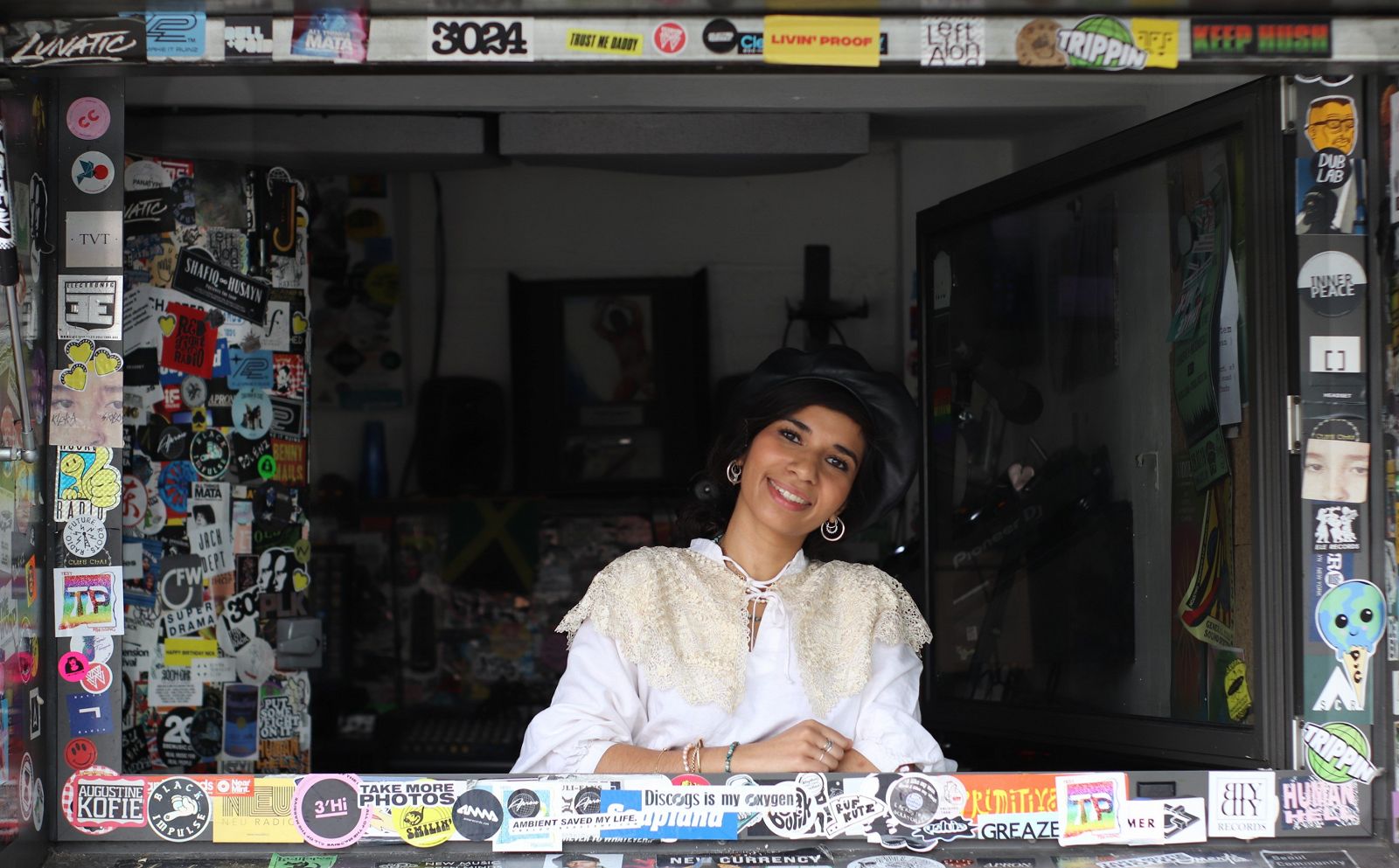 Nabihah Iqbal - 2000-2002 Nostalgia Special 2nd July 2019 | Listen on NTS Nabihah Iqbal - 2000-2002 Nostalgia Special 2nd July 2019 | Listen on NTS