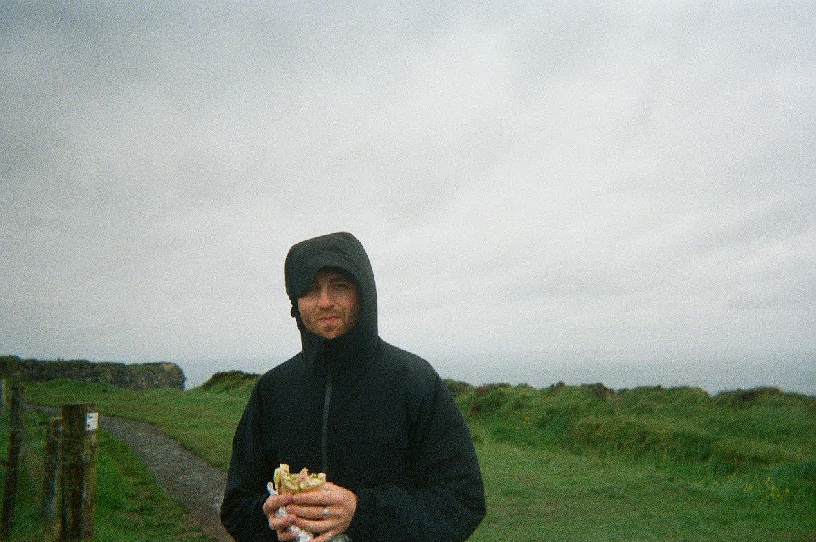 SEISIÚN TIME: IRISH TRAD W/ NOISE NARRATIVE 28th December 2024 | Listen ...