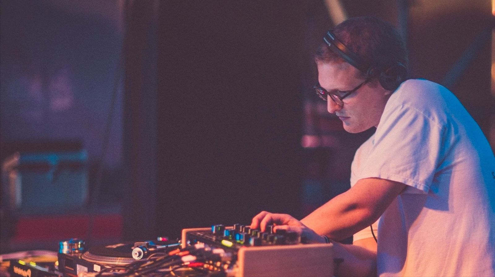 Floating Points - Live At Kewl, Tokyo 23rd December 2019 | Listen on NTS