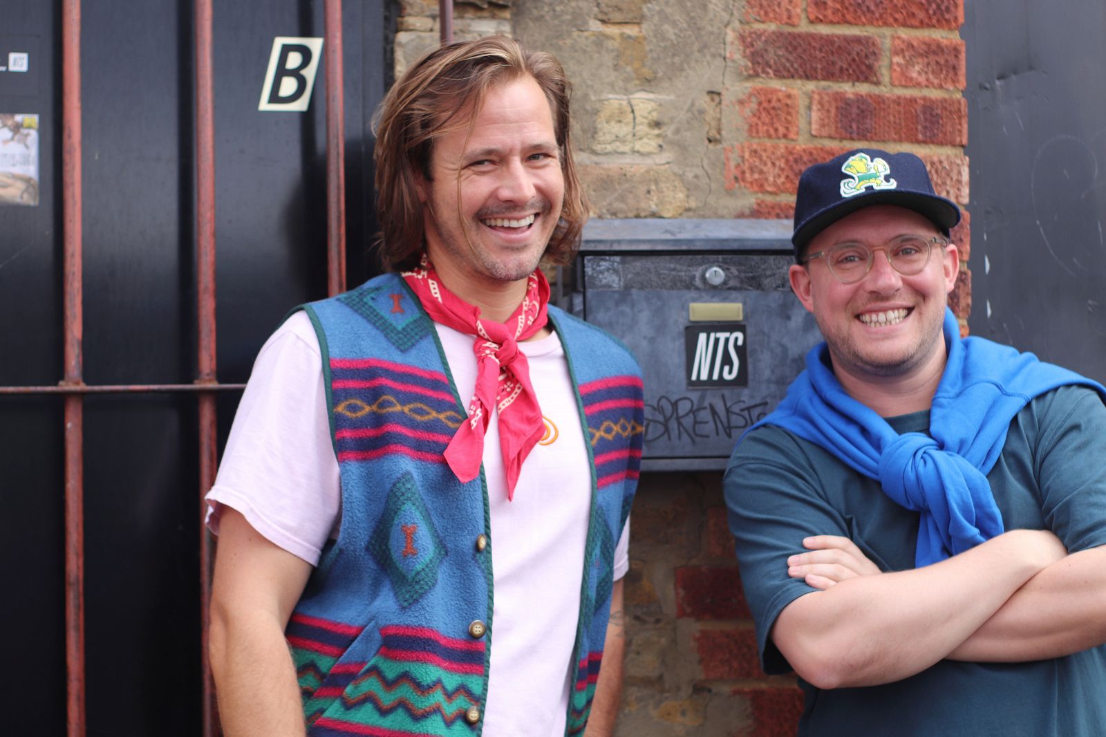The One Glove Breakfast Show w/ Macca & Harry Charles 28th October 2023 ...