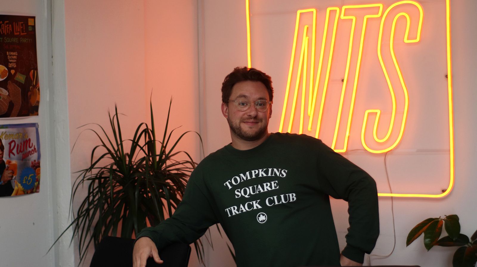 The One Glove Breakfast Show w/ Macca 10th September 2022 | Listen on NTS