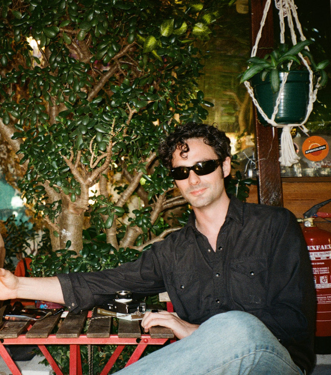 Loose Bones 21st September 2025 | Listen on NTS