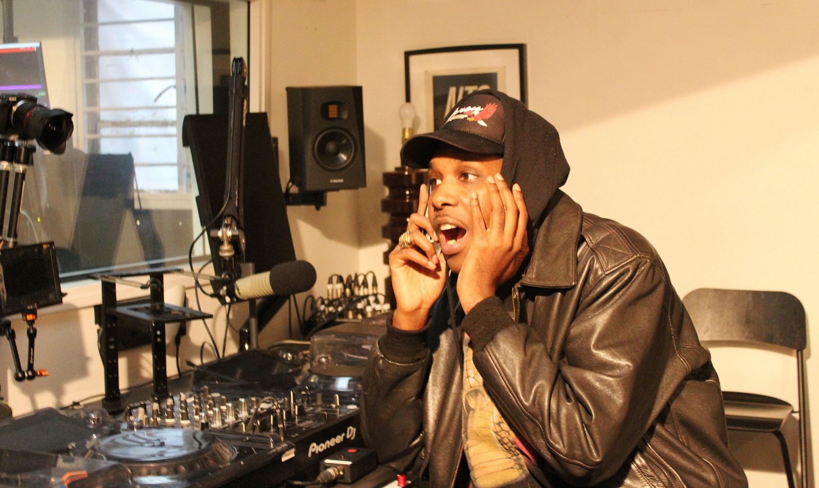 Soup To Nuts w/ STEVEN JULIEN 4th December 2025 | Listen on NTS